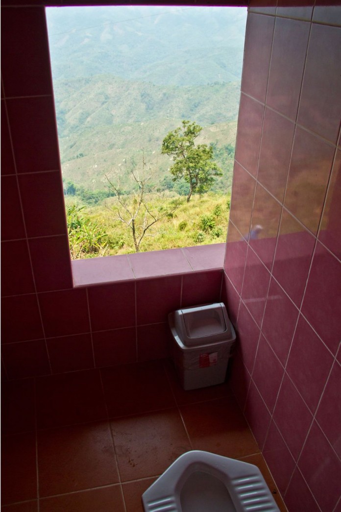 31+ photos show amazing toilet views around the world - Focus Asia and ...