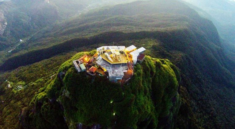 Pilgrimage to Adam's Peak — View sacred Adam's Peak footprint of God ...