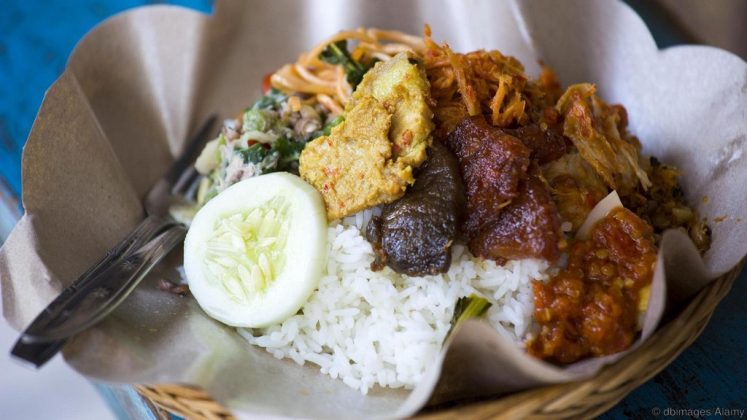 Tasting Babi Guling Bali – The most famous food in Bali - Living ...