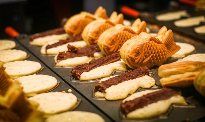 13 popular Japanese snacks you should try when visit Tokyo - Living ...