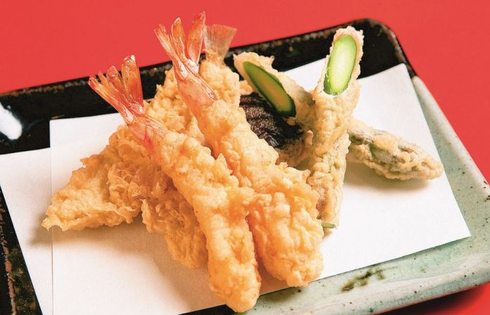 What to Eat in Japan? 29+ most popular, traditional & must try foods in ...