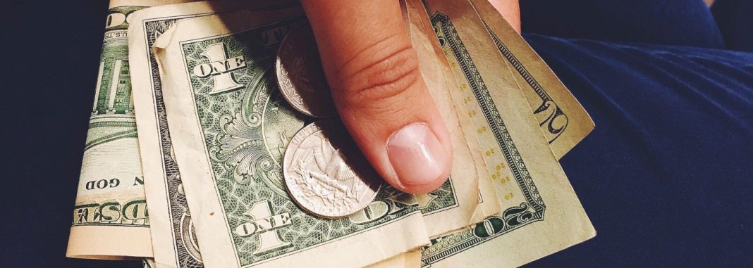 Make-a-Decoy-Wallet tips on how to to keep and hide valueables while ...