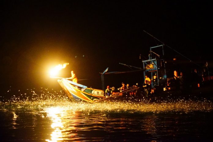 Exploring the art of fire fishing in Taiwan - Living + Nomads – Travel ...