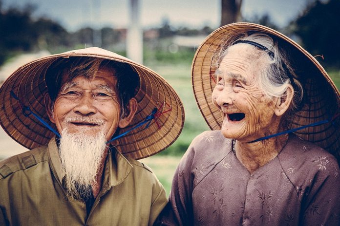 14+ journey-worthy photos of daily life in Vietnam - Living + Nomads ...