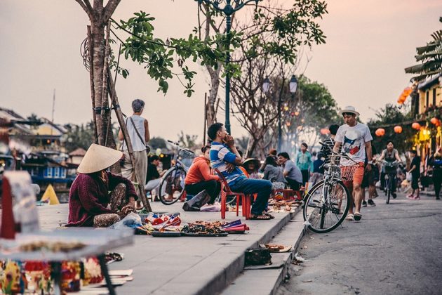 14+ journey-worthy photos of daily life in Vietnam - Living + Nomads ...