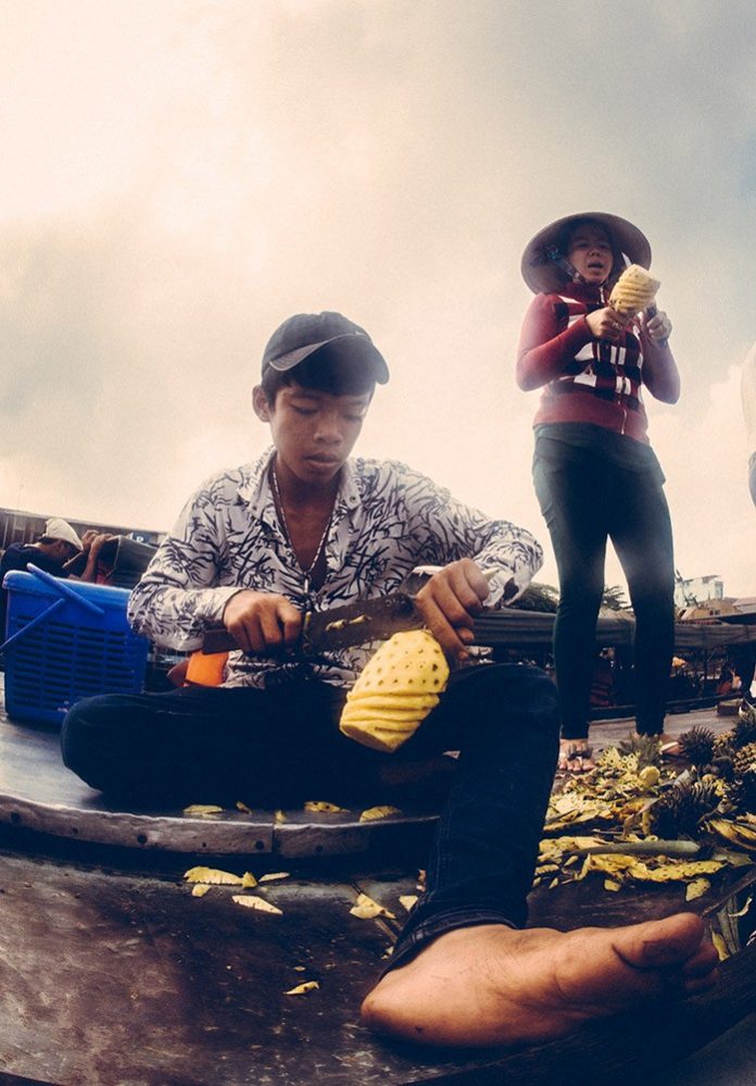 14+ journey-worthy photos of daily life in Vietnam - Living + Nomads ...