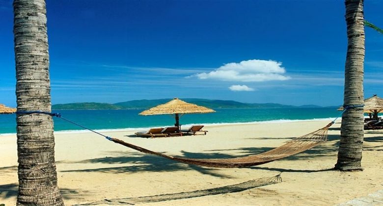Nha Trang beach — Top 12 best islands & best beaches in Nha Trang ...