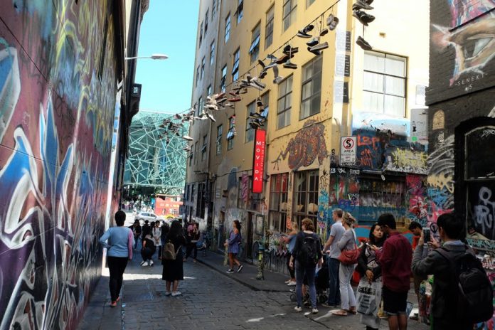 Explore Hosier Lane — The famous street art in Melbourne - Living ...