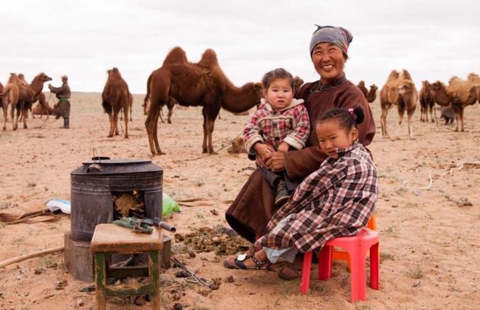 Mongolia travel blog — Explore the life of Mongolian nomads in the ...