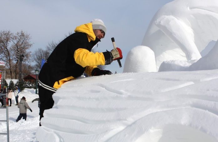 Visit Quebec and explore the fascinating Quebec Winter Carnival ...