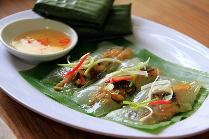 Hue food — 11 traditional cakes & sweet soups in Hue you can't miss ...