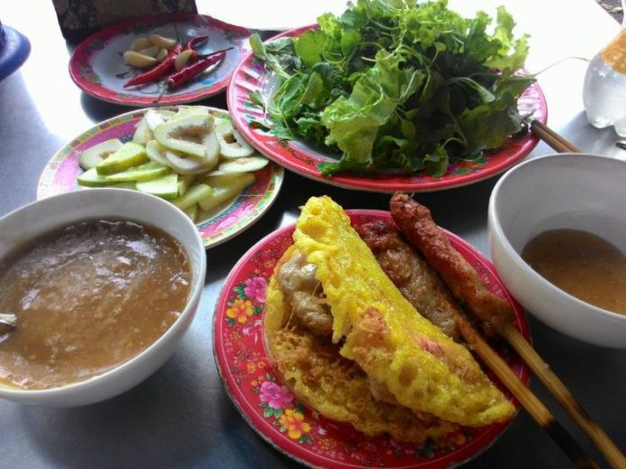 Hue food — 11 traditional cakes & sweet soups in Hue you can't miss ...