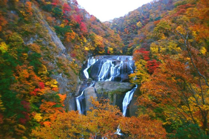 Japanese waterfall — Top 10 most beautiful waterfalls in Japan in ...