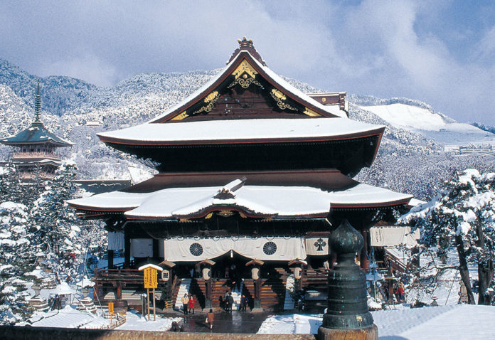 Top 5 best places to visit in Nagano city, Japan - Living + Nomads ...