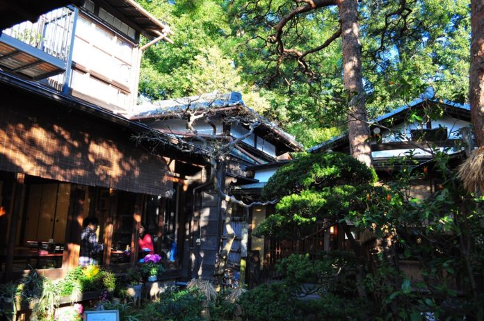 Visiting Kosoan tea house — The traditional tea room in Tokyo - Living ...