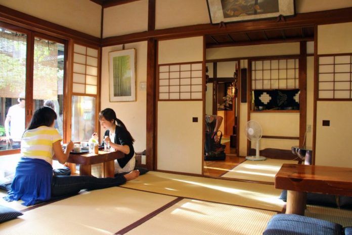 Visiting Kosoan tea house — The traditional tea room in Tokyo - Living ...
