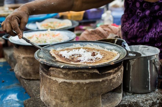 Yangon food guide — 18 famous Yangon foods you should try - Living ...