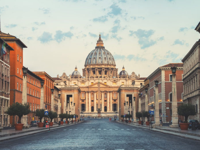 Famous churches in Europe — Top 15 beautiful churches in Europe you ...