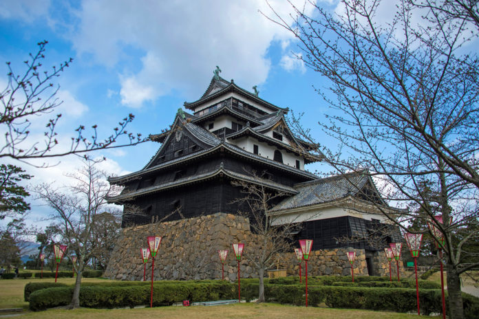 Top castles in Japan — 10 best & famous Japanese castles you should ...