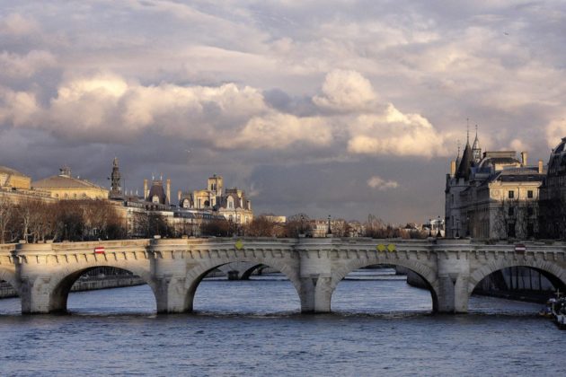 Visiting Paris to hear the most famous bridges in Paris tell stories ...