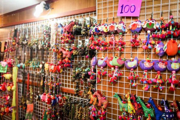 Explore Phuket weekend night market — Enjoy shopping at Phuket's most ...