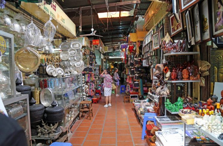 russian market phnom penh - Living + Nomads – Travel tips, Guides, News ...
