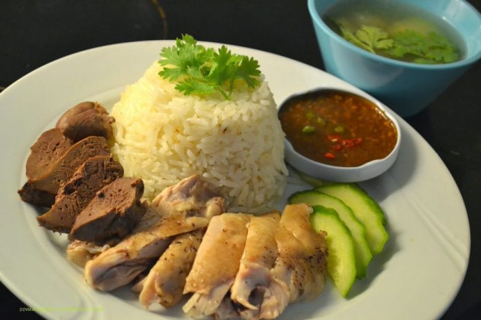 20+ must eat foods in Bangkok & where to try them - Living + Nomads ...