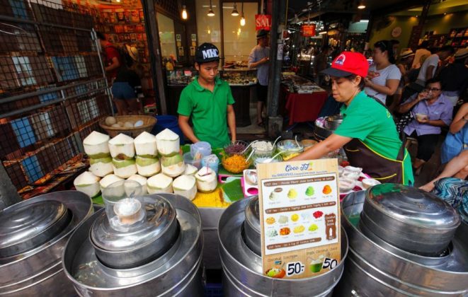 Chatuchak food blog — Top 12 best foods at Chatuchak Market you must ...