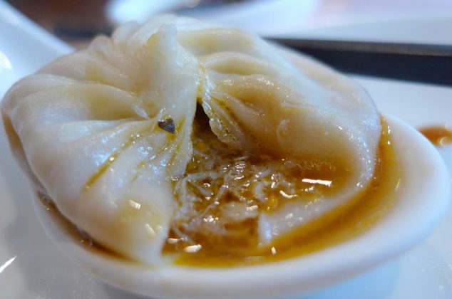 Must eat in Shanghai. 15+ famous dishes & best food to try in Shanghai ...