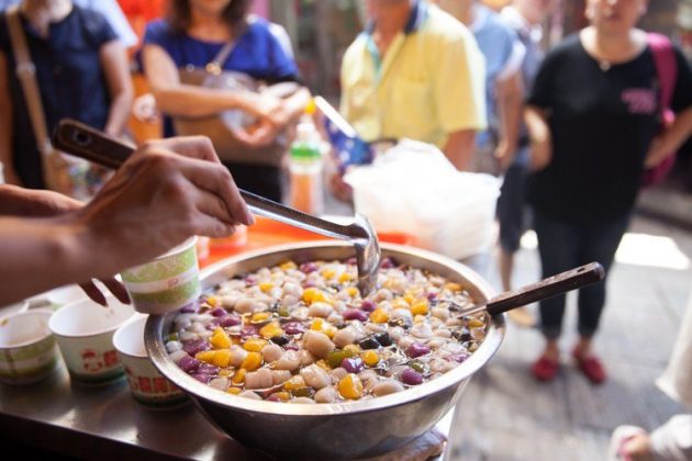 Jiufen Shifen day trip — How to visit Jiufen and Shifen in one day from ...