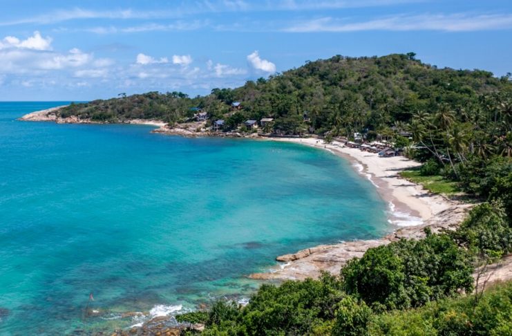 samrong beach Thongson Bay, Ko Samui, Thailand (2) - Living + Nomads ...