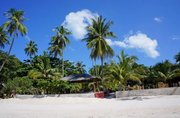 samrong beach Thongson Bay, Ko Samui, Thailand (5) - Living + Nomads ...
