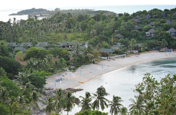 samrong beach Thongson Bay, Ko Samui, Thailand (9) - Living + Nomads ...