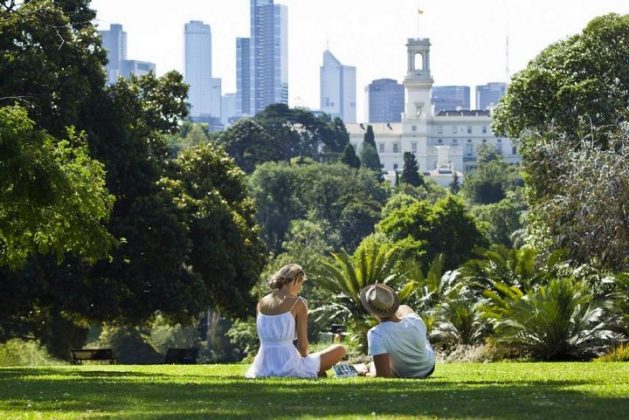 The ULTIMATE Melbourne Travel Guide: Top attractions, best things to do ...