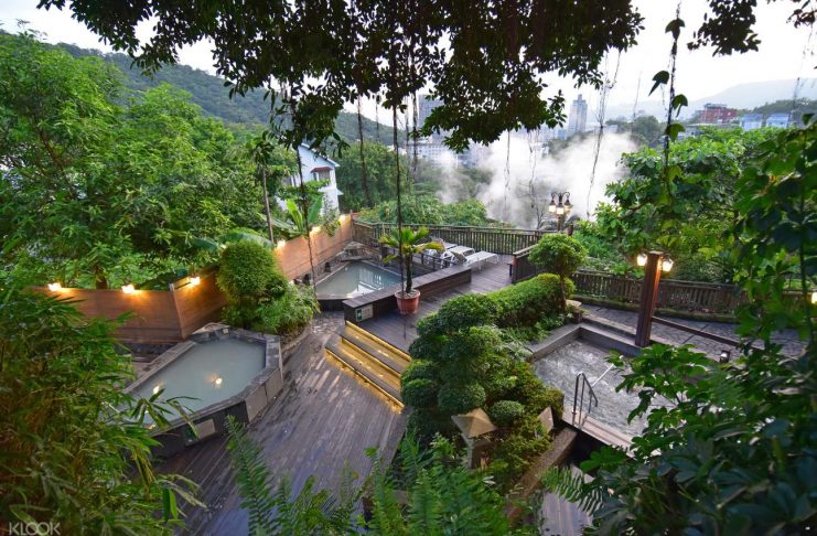 Public hot spring in Jiaoxi, Yilan County - Living + Nomads – Travel ...