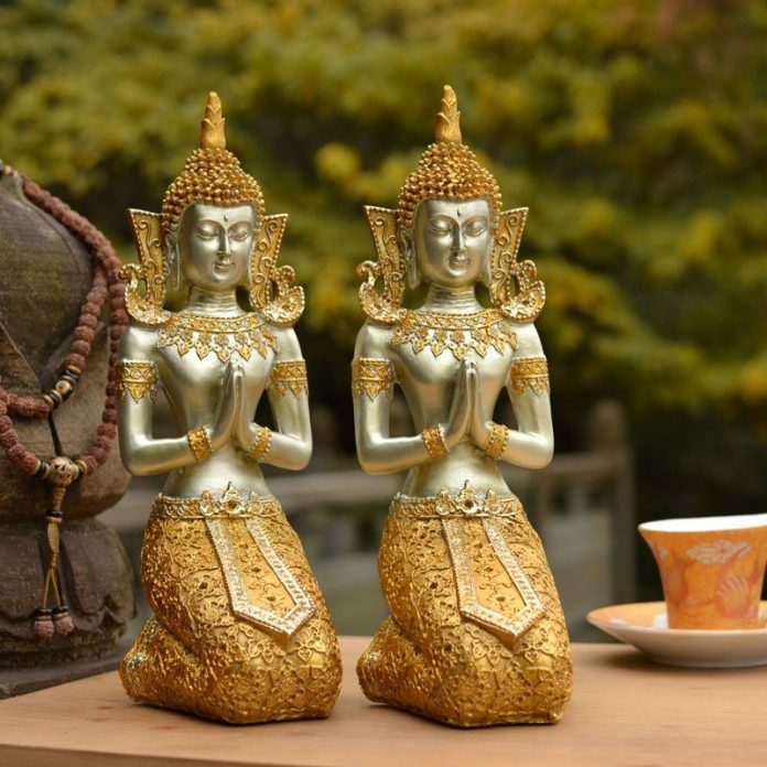 What souvenirs to buy in Thailand: 15+ best gifts & must buy items in ...