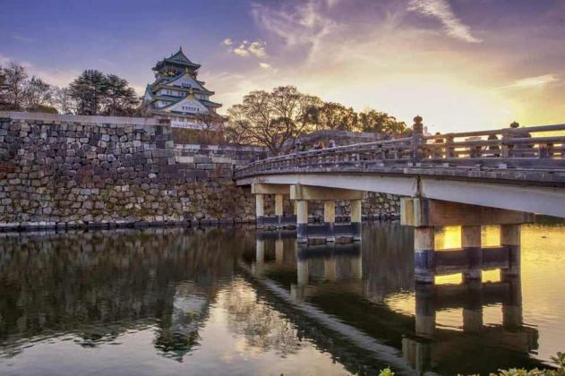 osaka castle inside - Living + Nomads – Travel tips, Guides, News ...