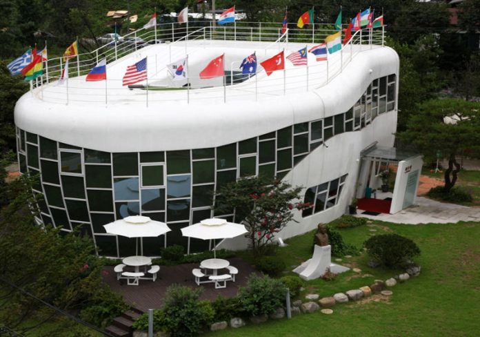 Toilet Park & Poop Museum (Haewoojae Museum) (13) - Living + Nomads ...