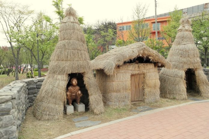 Toilet Park & Poop Museum (Haewoojae Museum) (10) - Living + Nomads ...