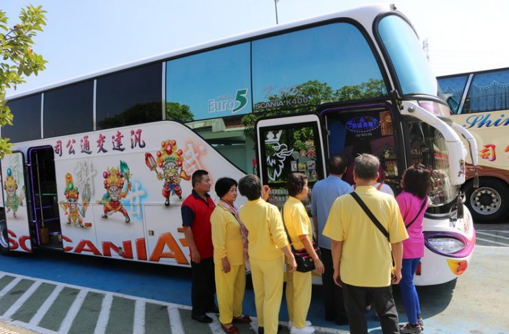 inside bus to tainan - Living + Nomads – Travel tips, Guides, News ...