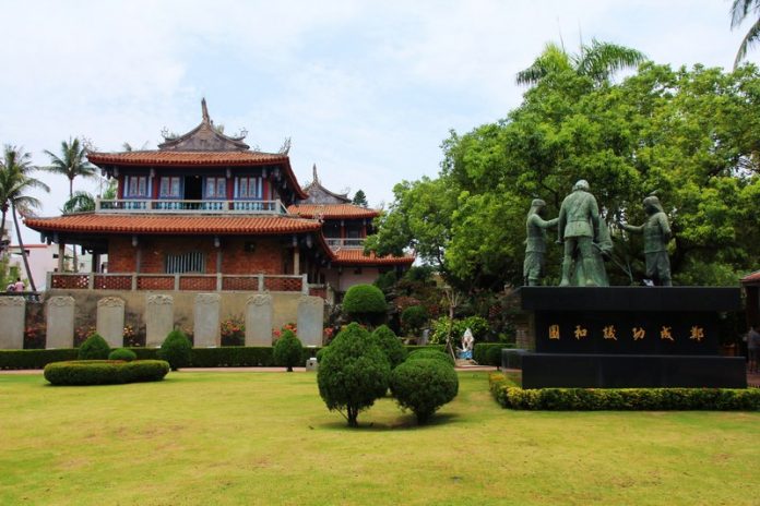 32. Chihkan Tower (Fort Provintia) in Tainan - Living + Nomads – Travel ...