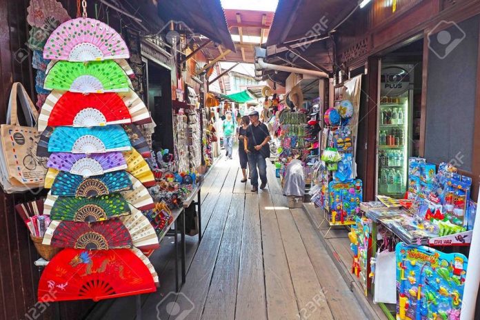 What to buy in Malaysia? — Top +11 famous gifts, souvenirs & best ...