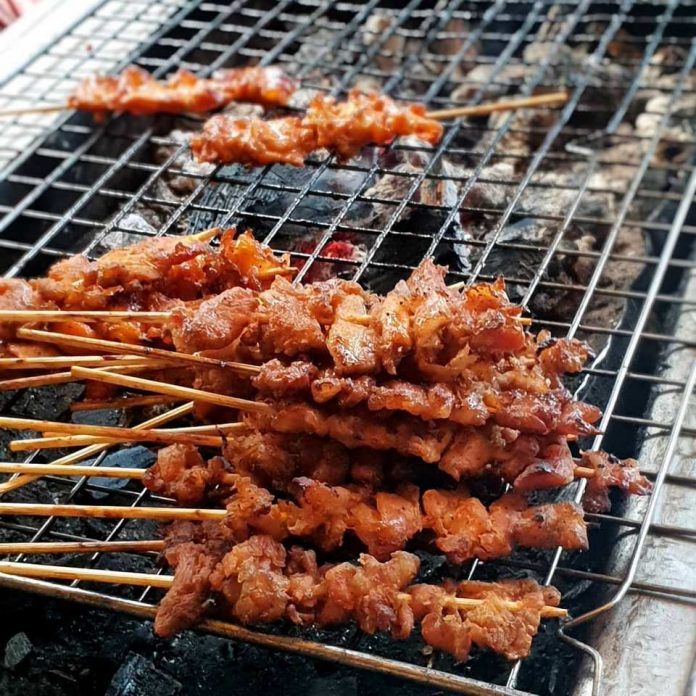 crocodile meat australia (2) - Living + Nomads – Travel tips, Guides ...