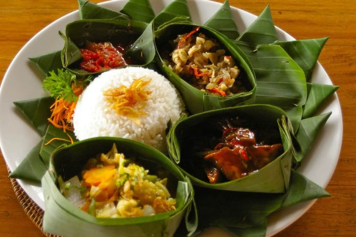 Must-eat in Bali. 25+ best street food in Bali - Living + Nomads ...