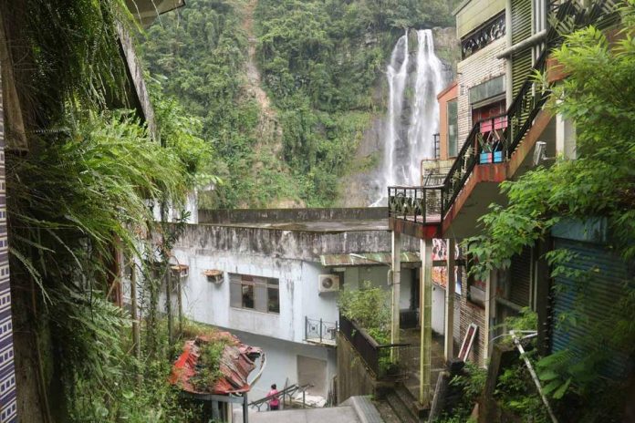 Wulai travel guide — What to do in Wulai with a day trip from Taipei ...