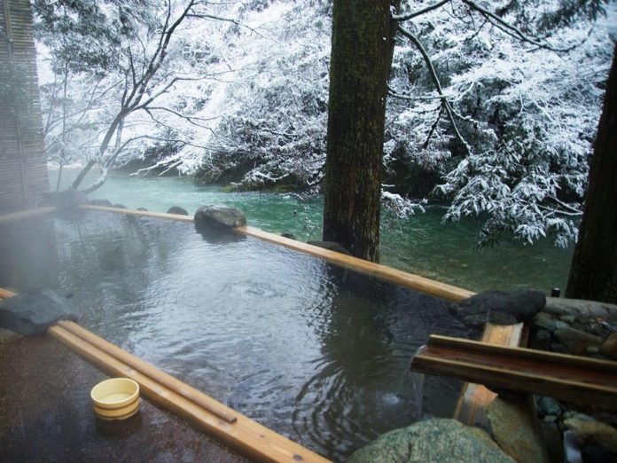 Hanamaki Onsen — Review experience Japanese Onsen bath at Hanamaki ...