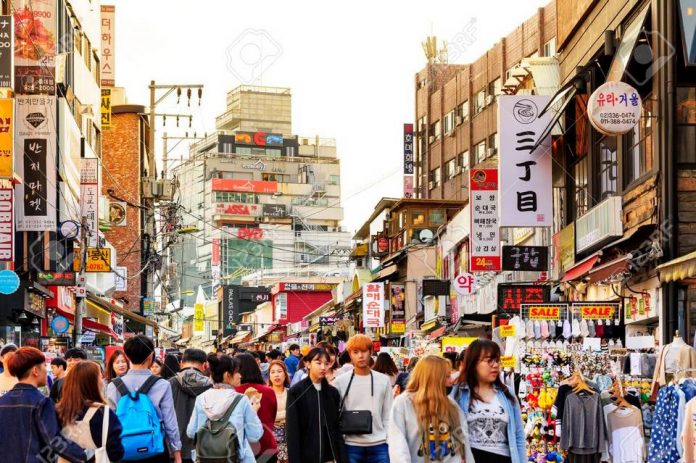 Hongdae travel blog — How to visit, what to do in Hongdae & what to eat ...