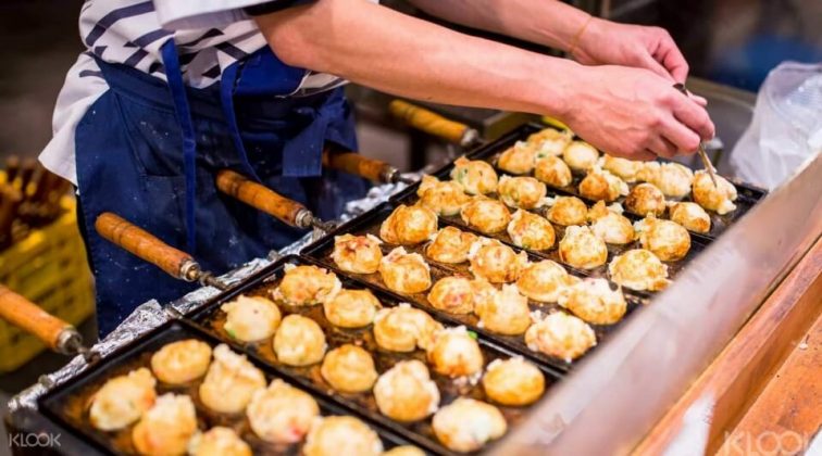 What to eat in Osaka Japan? — 9 food must try in Osaka & must eat food ...