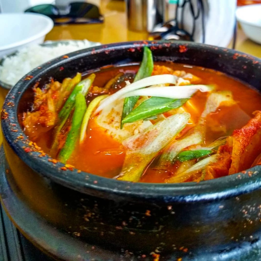 What to eat in Korea: 15 Most popular & must try food in South Korea ...