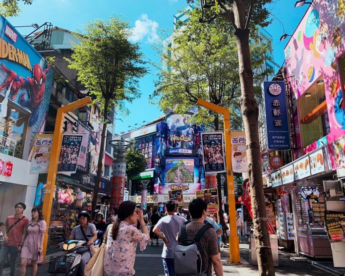 Guide to Ximending night market — 11+ things & what to do in Ximending ...